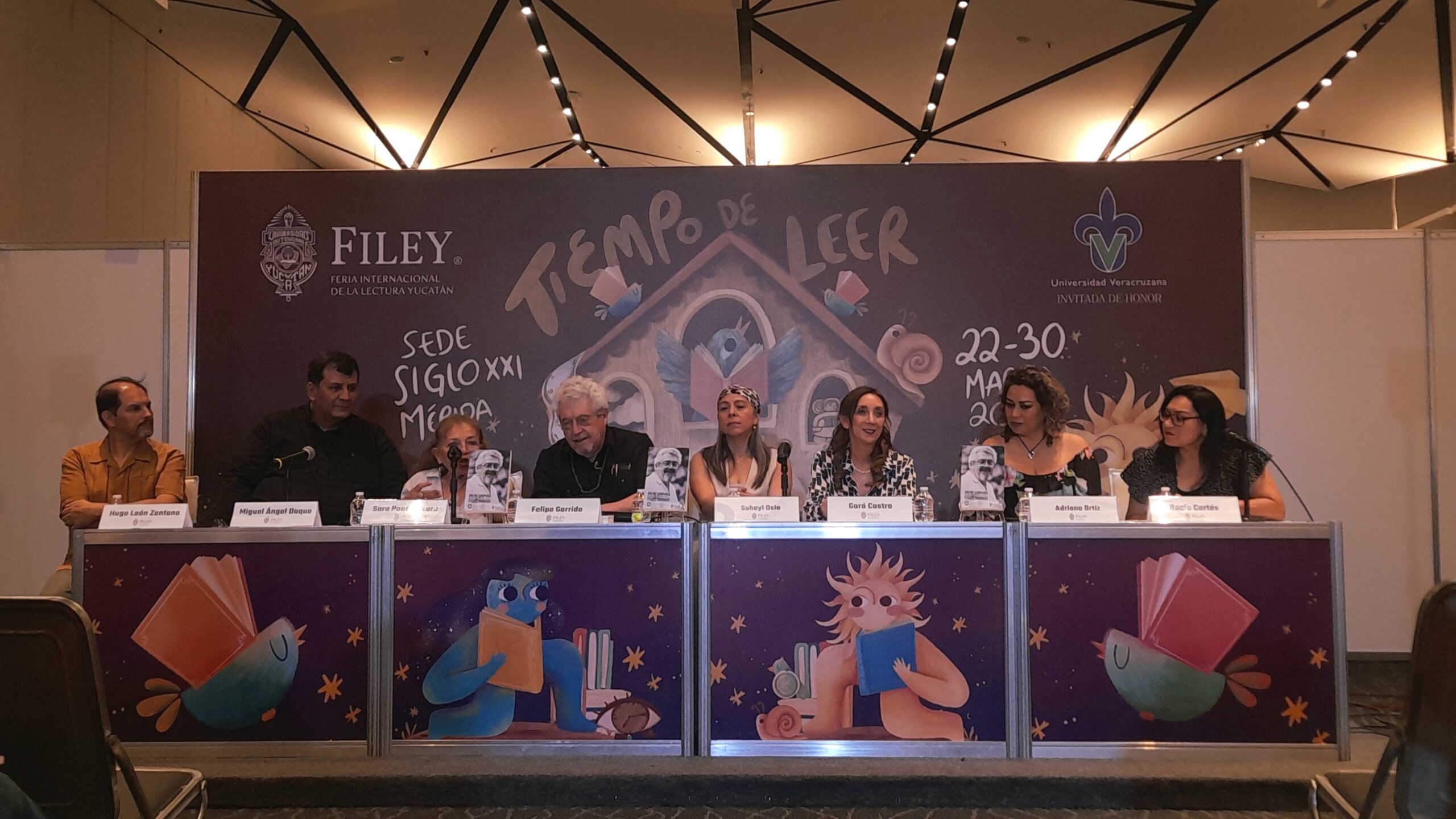 La FILEY celebra al académico Felipe Garrido - FILEY